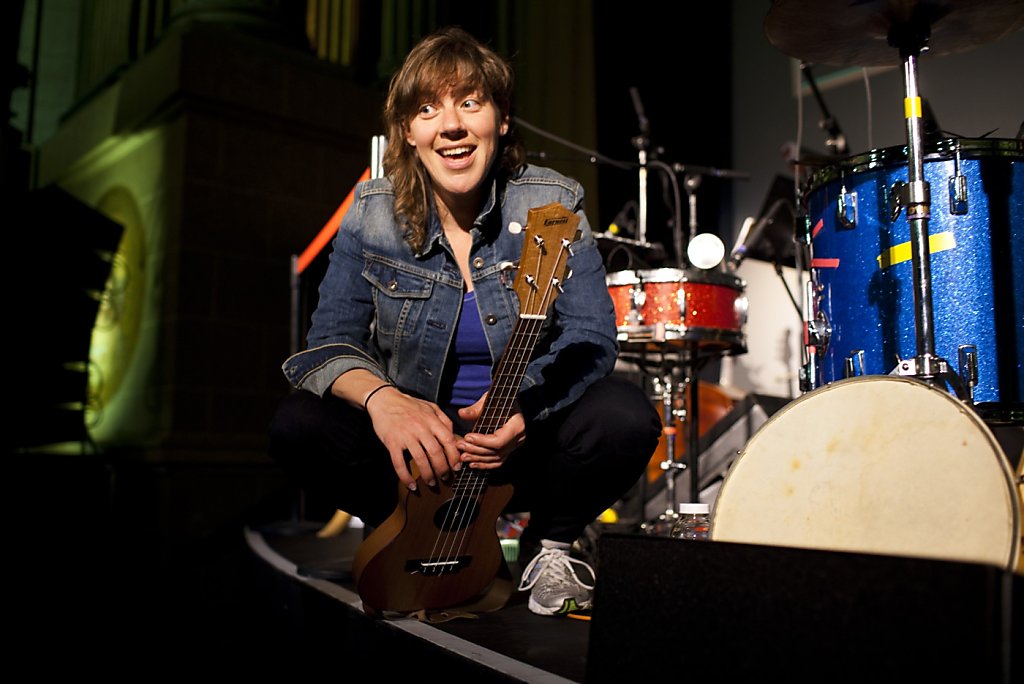 Present Marina Abramovic, present from Roach Gigz