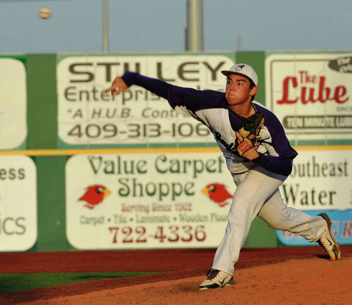 PN-G baseball takes Game 1 over Baytown Lee