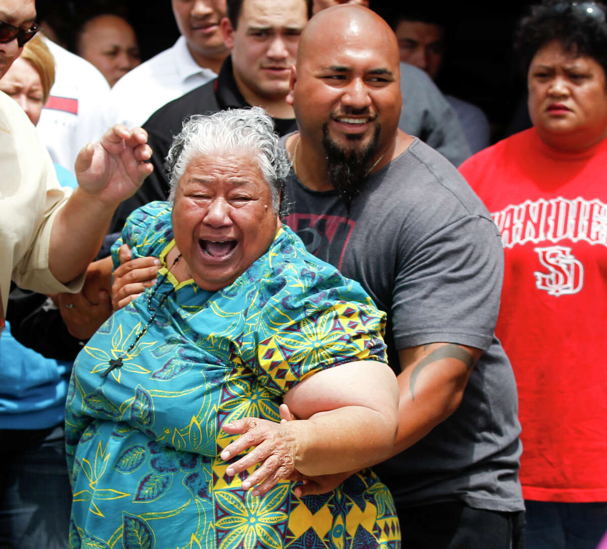 Seau's death an apparent suicide