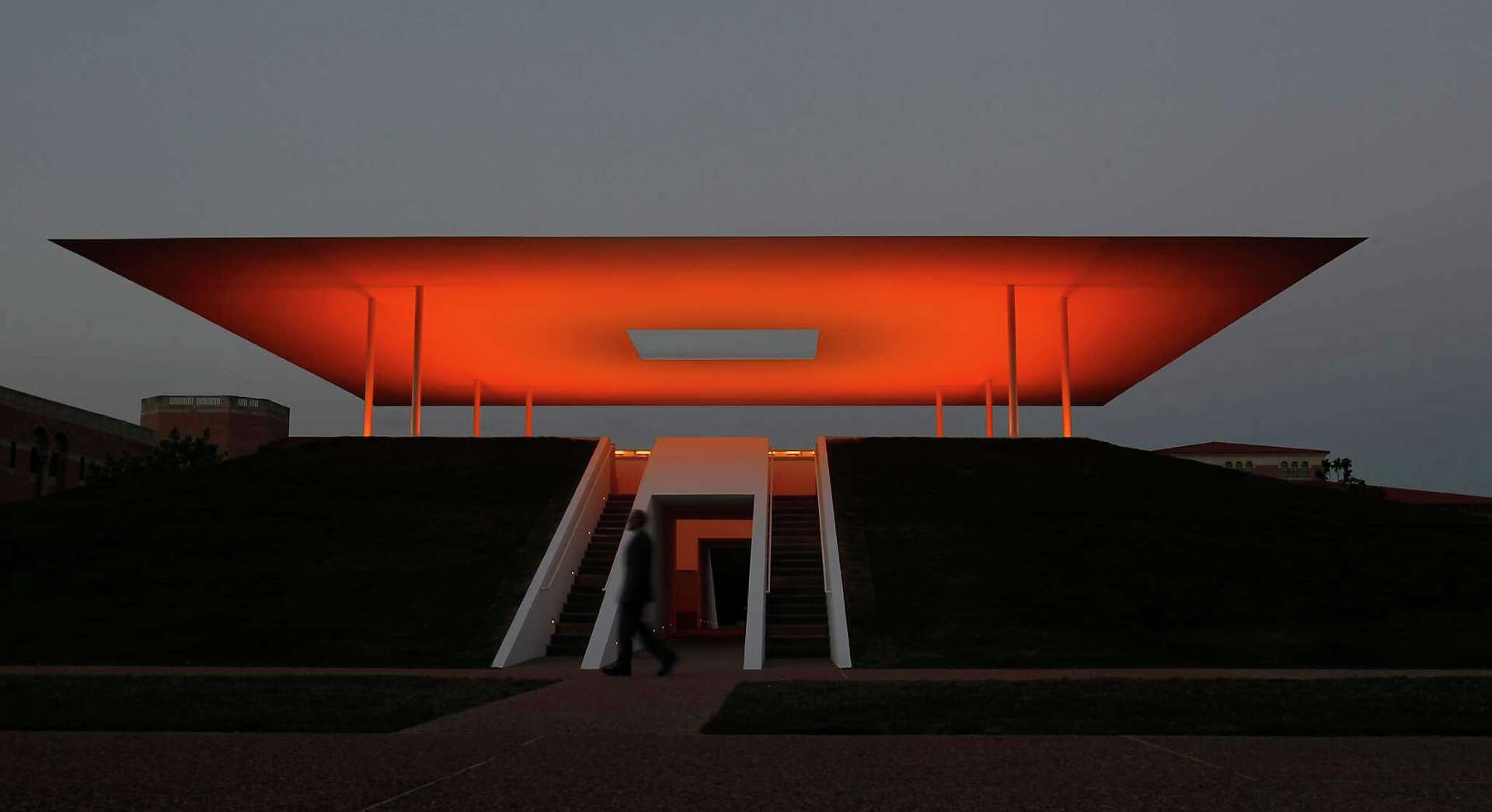 Skyspace turns eyes heavenward at Rice campus