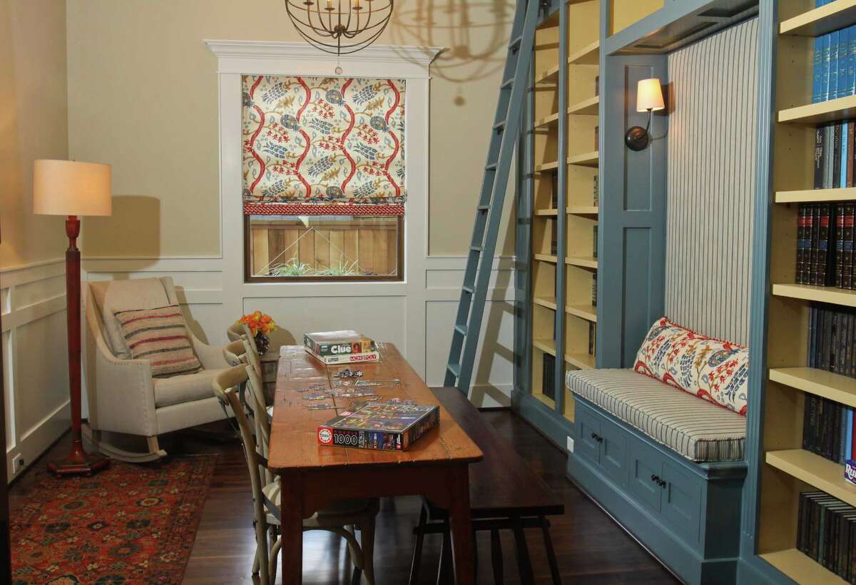 Bellaire home has its own Southern accent