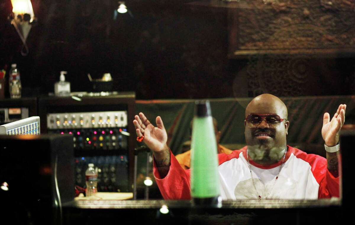 Green says he's sticking with 'The Voice'