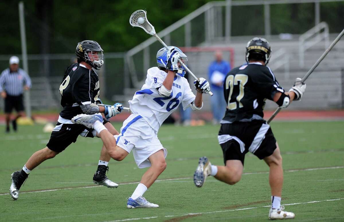 Fourth quarter rally sends Darien past St. Anthony's
