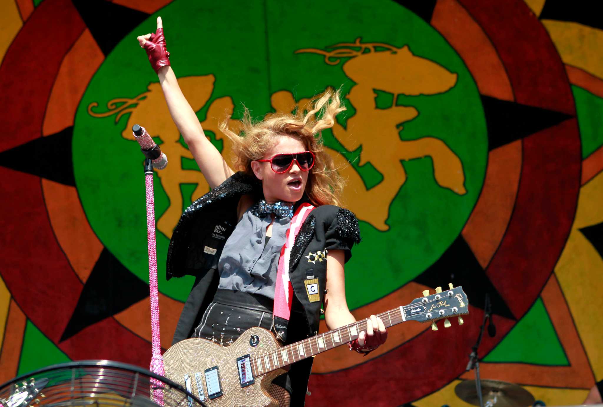 Latin star soars in Big Easy