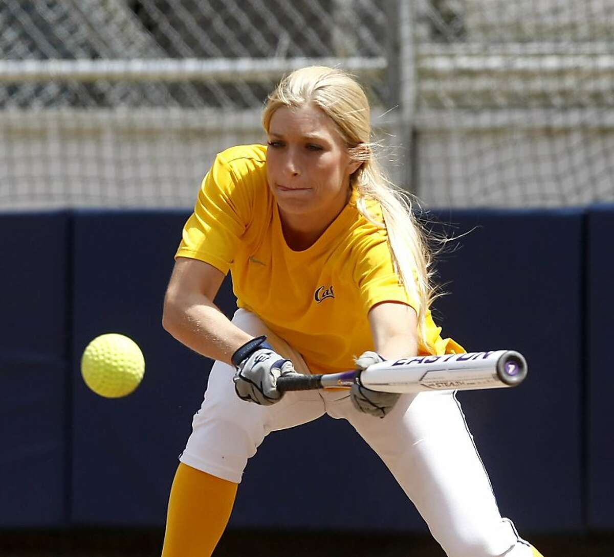 Diane Ninemire's Cal softball team aims for top