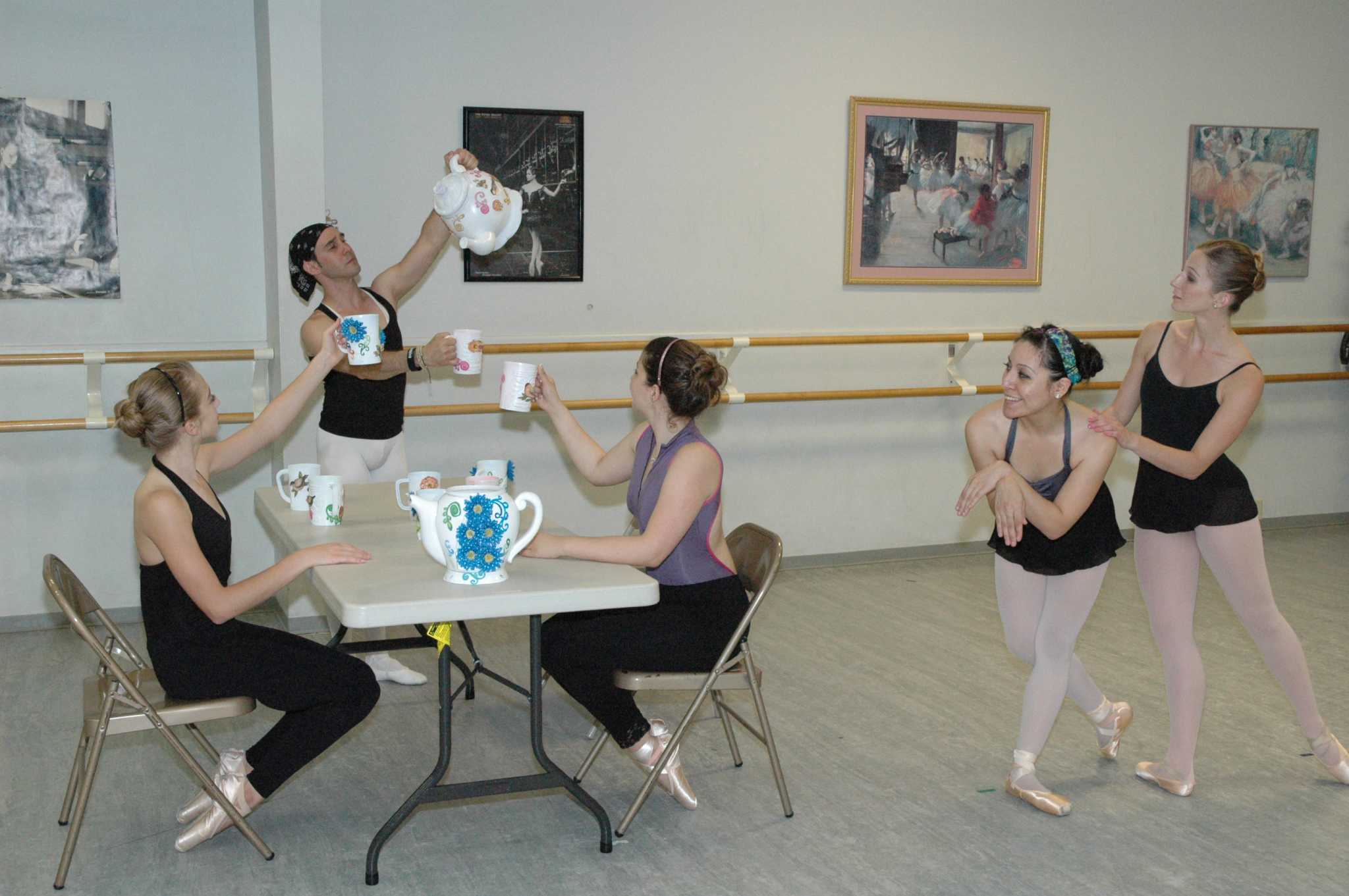 Spotlight: 'Alice! A Ballet Wonderland'