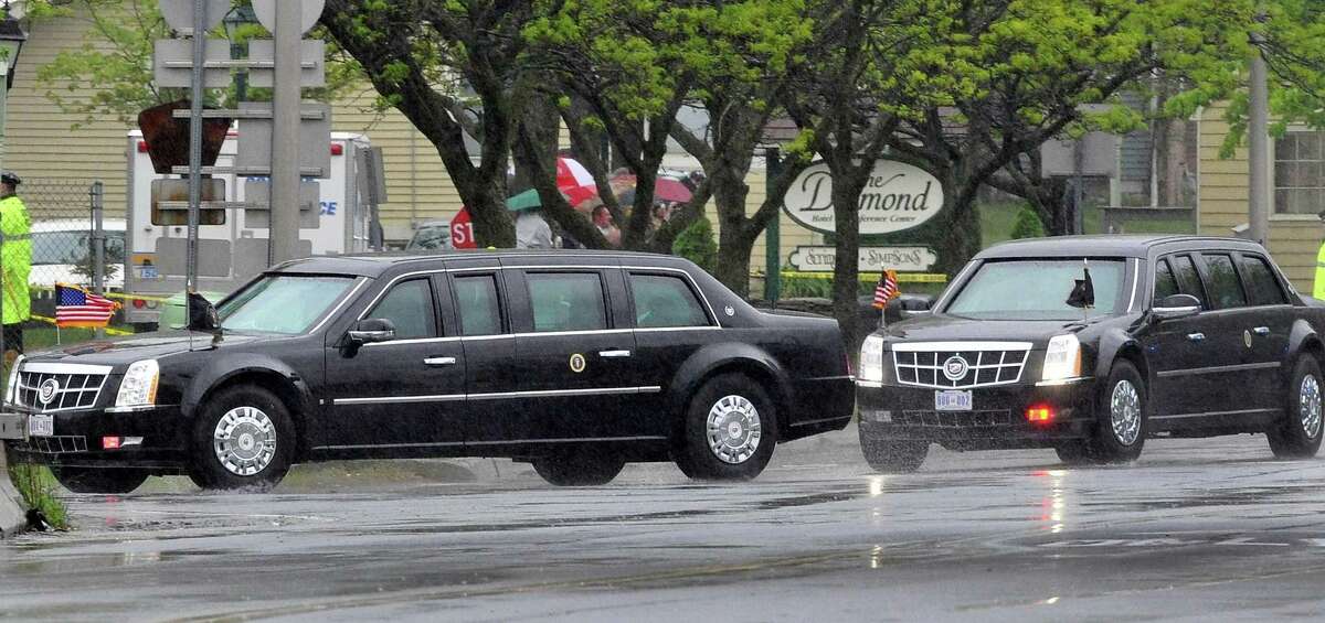 Obama hits Congress, lauds region