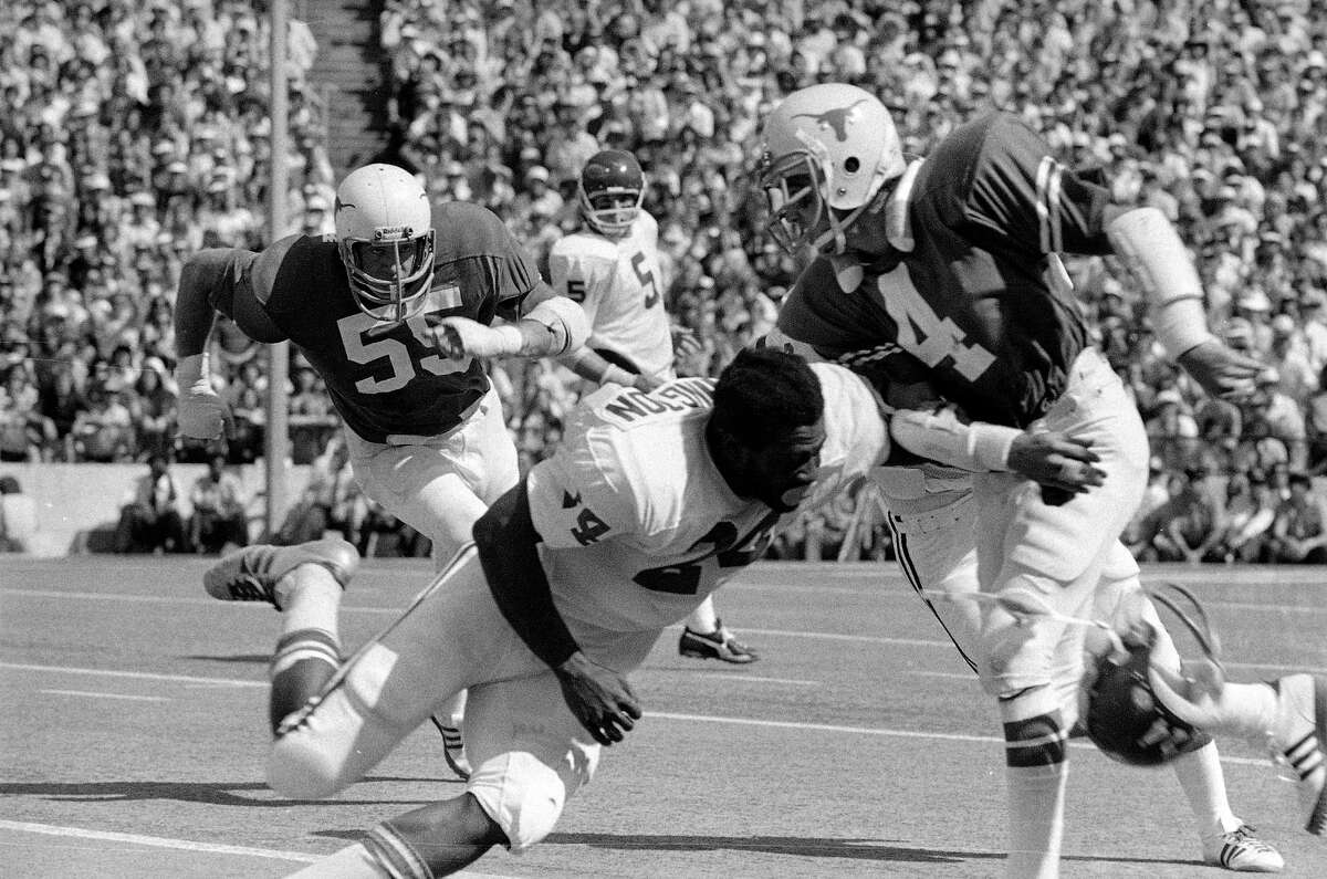 13 former NFL players with Southeast Texas ties suing league