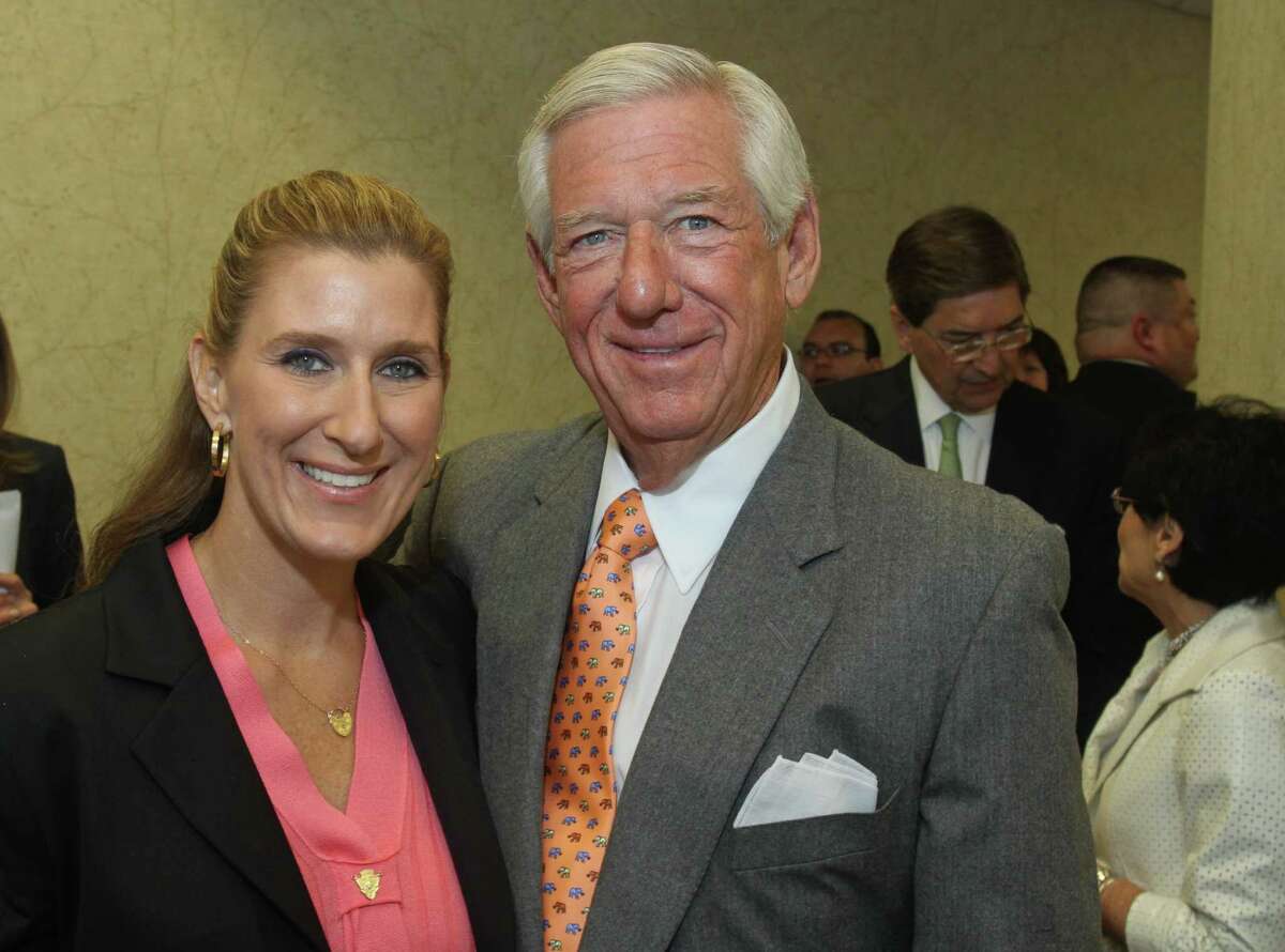 Lindsay Holstead Houston at John Heidt blog