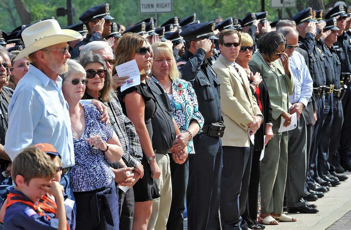 Fallen Beaumont officers remembered with new statue, badge