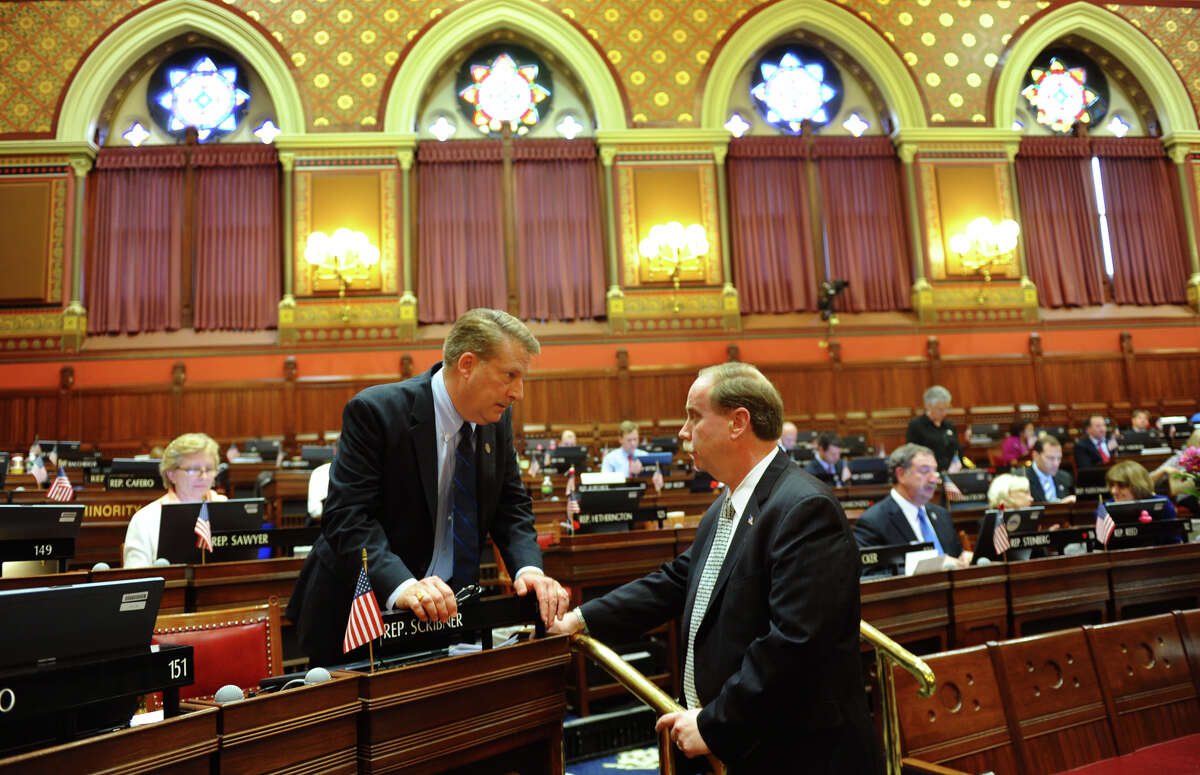 Bills live, die in session's final hours