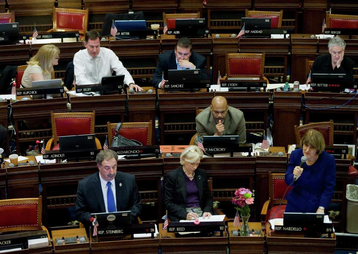 Bills live, die in session's final hours