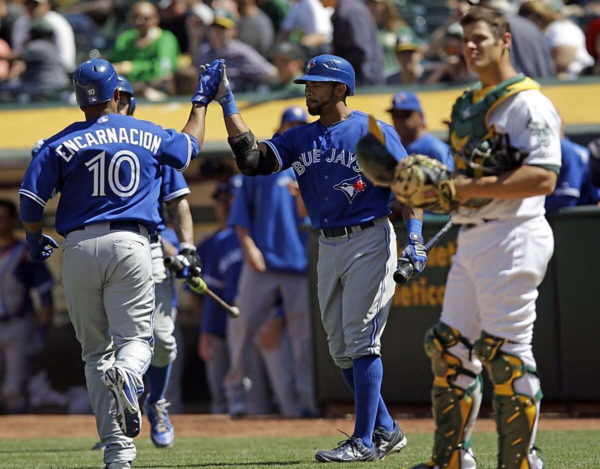 A's lose, but Yoenis Céspedes' hand not broken