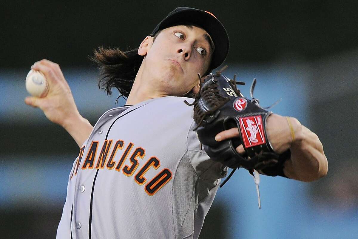 Dodgers beat SF Giants, Tim Lincecum