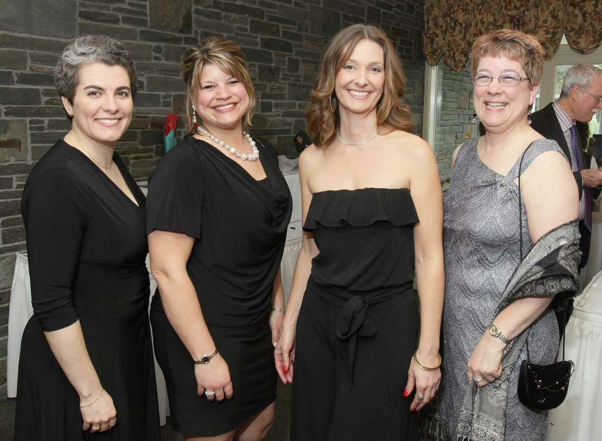 Service agency gets boost from fundraiser