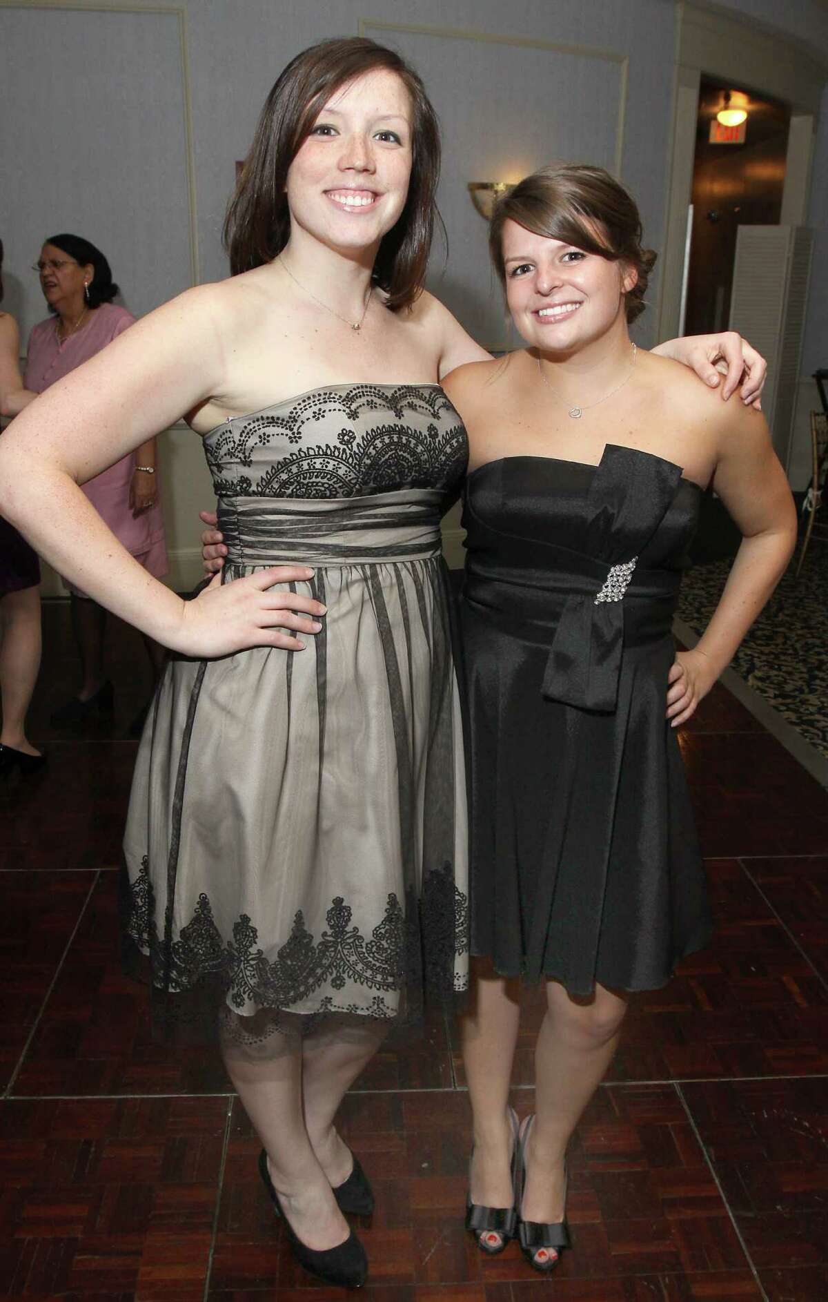 Service agency gets boost from fundraiser