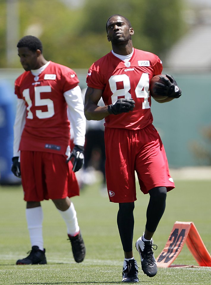 New 49er Randy Moss impresses in spring workout
