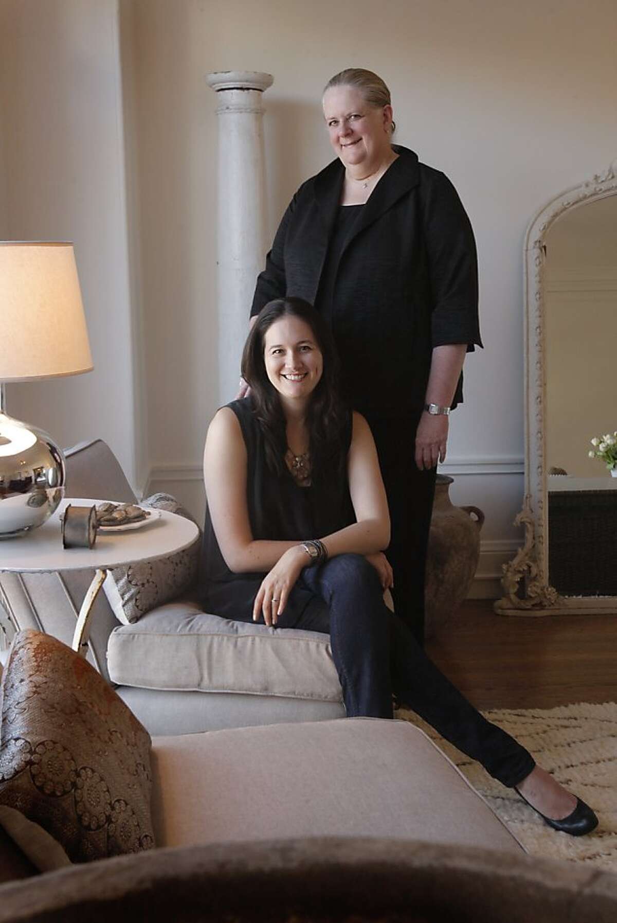 Mom, daughter share sharp eye, but styles diverge