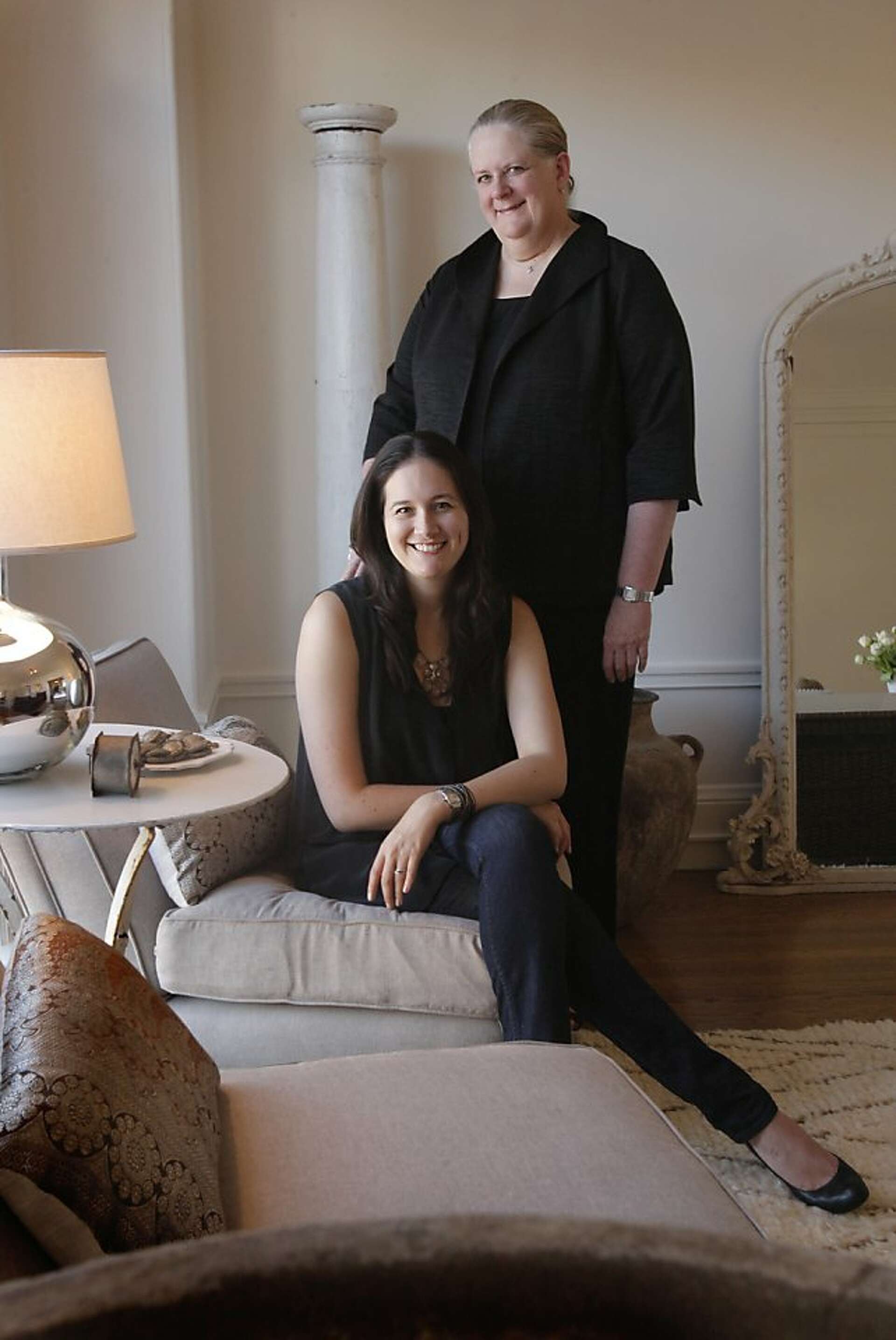 Mom, daughter share sharp eye, but styles diverge