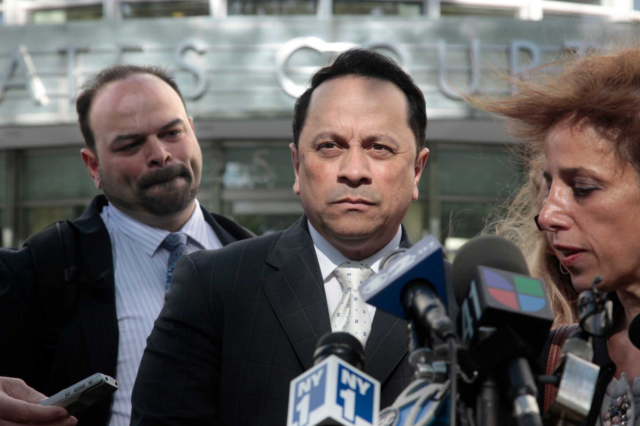 Jury at trial of ex-NY pol still without verdict