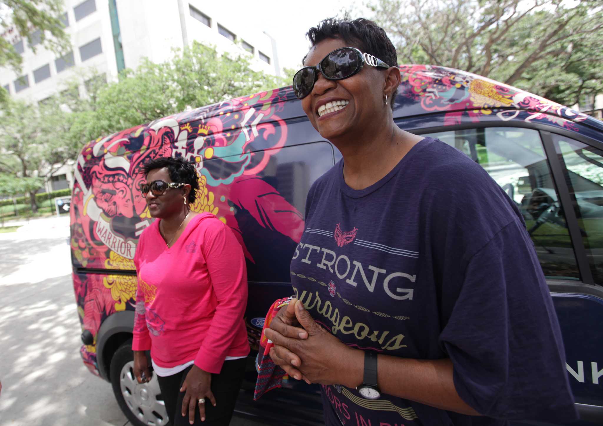 Cancer survivors take message to Art Cars