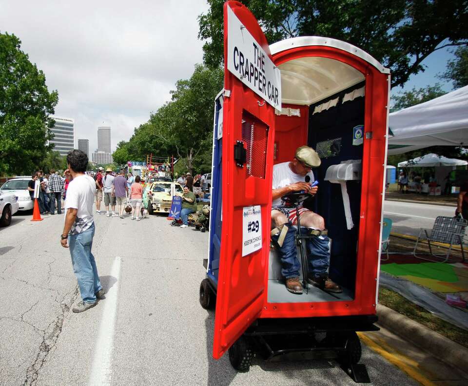 Art car parade lives up to wacky reputation