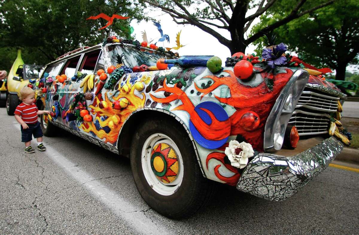 Art car parade lives up to wacky reputation