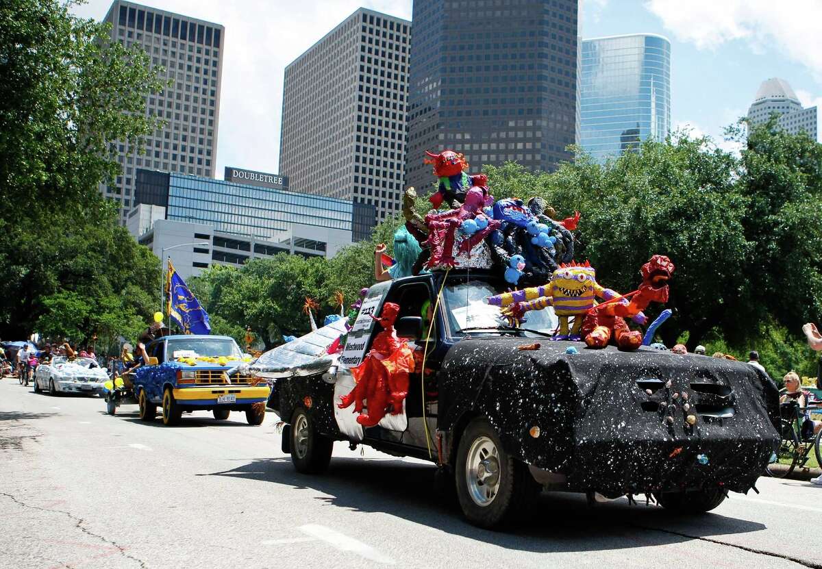 Art car parade lives up to wacky reputation