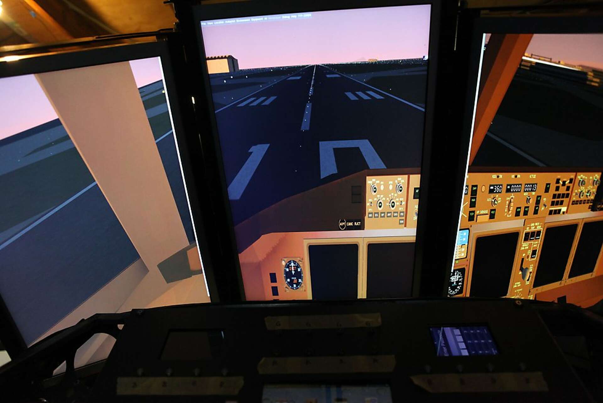 Teens build fighter jet flight simulator for Maker Faire