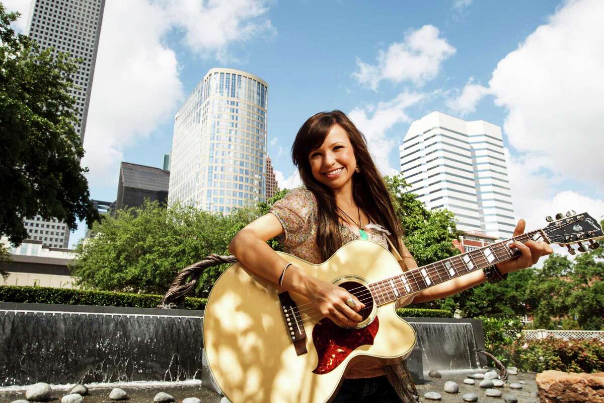 Savannah Berry: online today, on the charts tomorrow