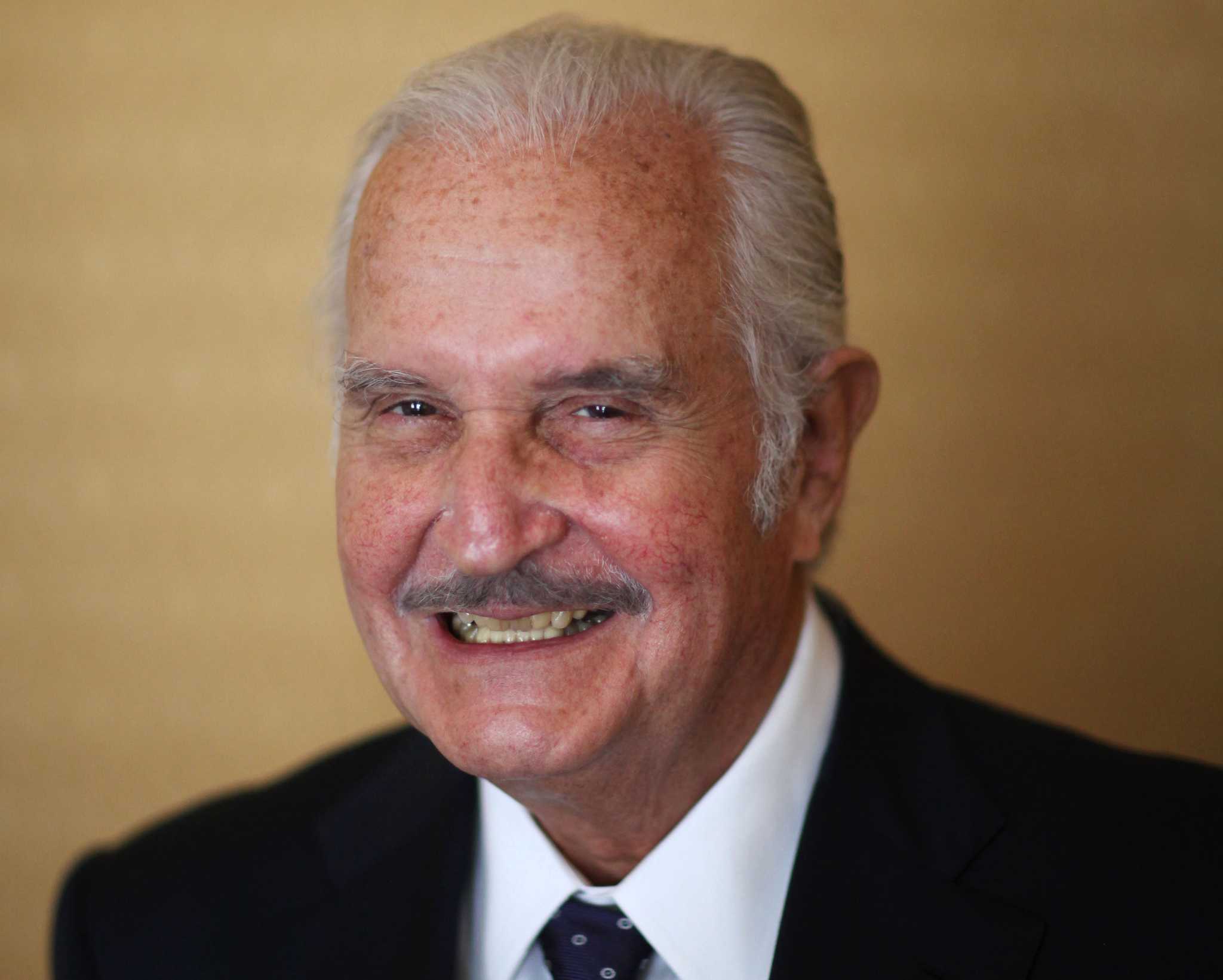 Mexican writer Carlos Fuentes dies