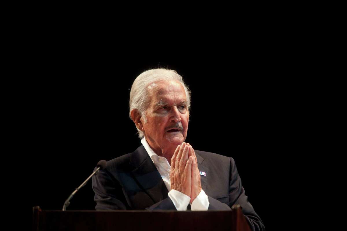 Mexican writer Carlos Fuentes dies