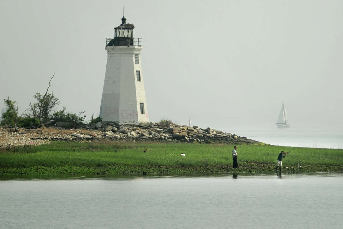 19th century lighthouse keeper to receive monument