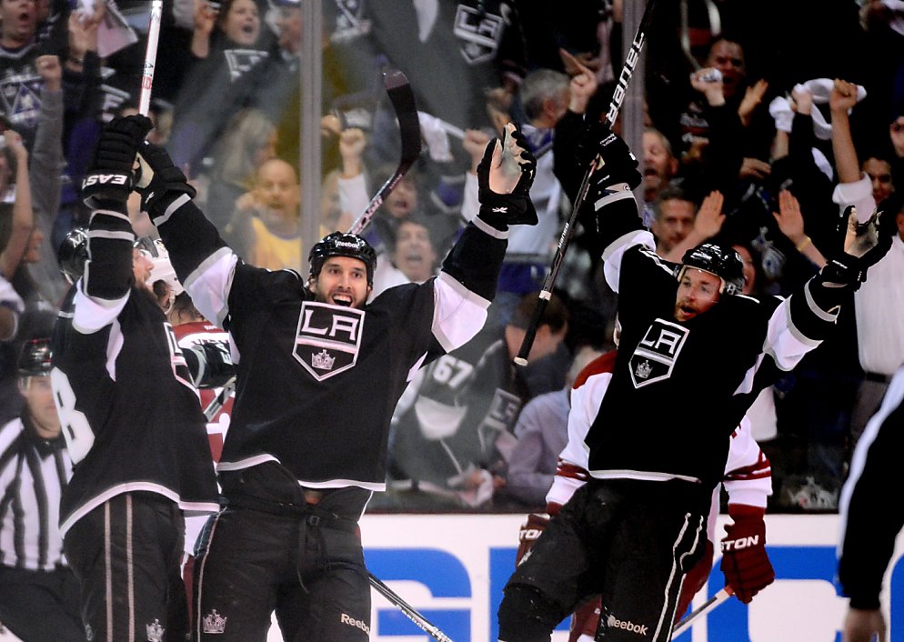 L.A. Kings move 1 win from Stanley Cup Finals