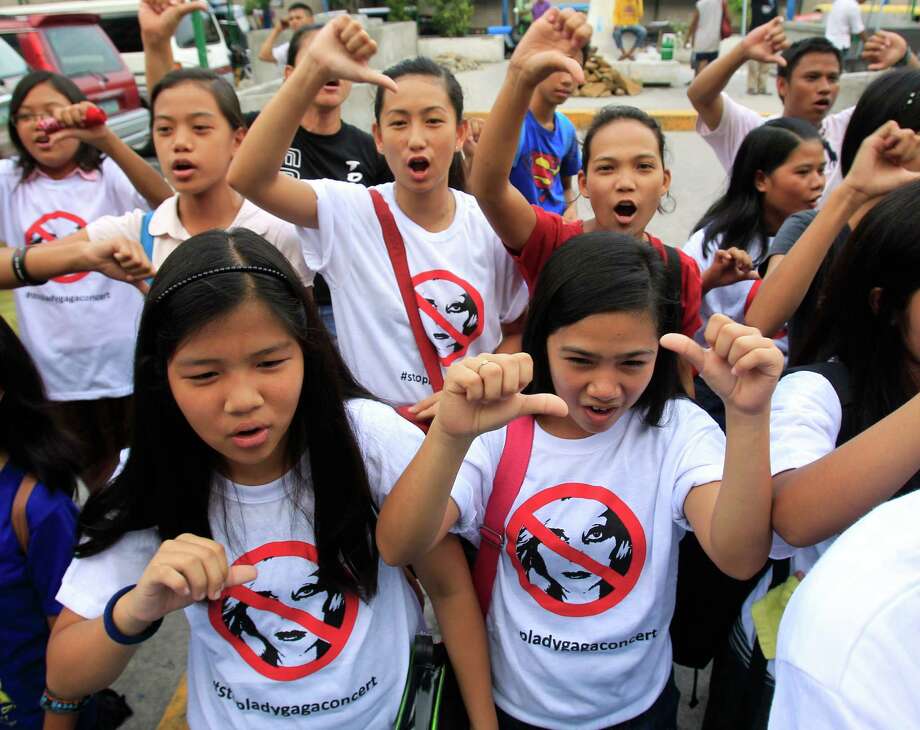 Filipino Christian group protests Lady Gaga shows - Times Union