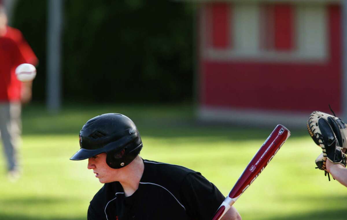 Pomperaug baseball blanks Stratford to finish undefeated SWC regular season