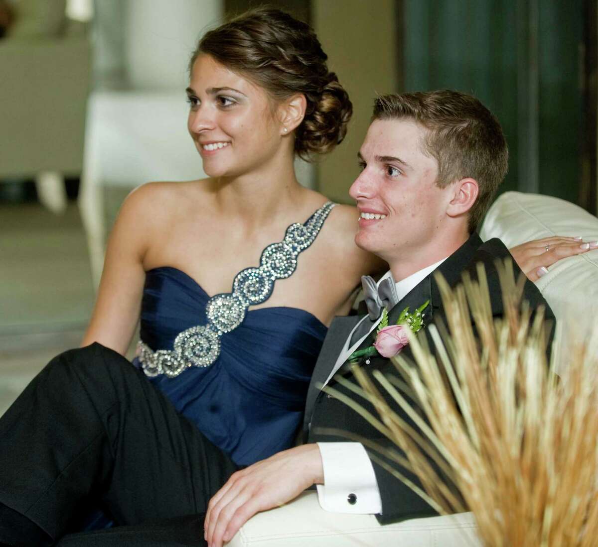 High school prom season heats up