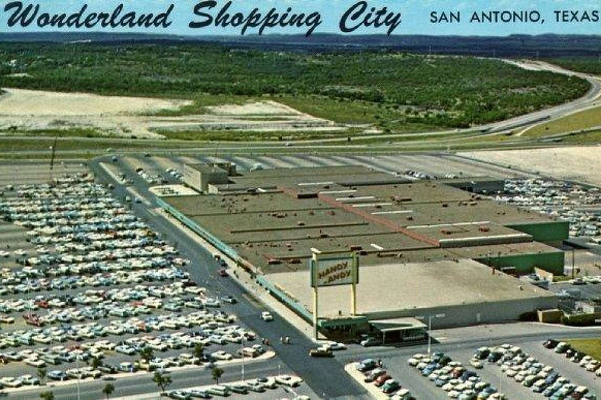 Wonderland was S.A.'s largest mall in '61
