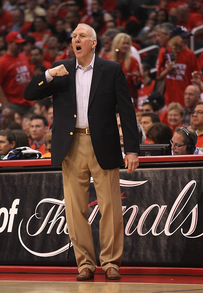 Spurs playing good, old-fashioned basketball