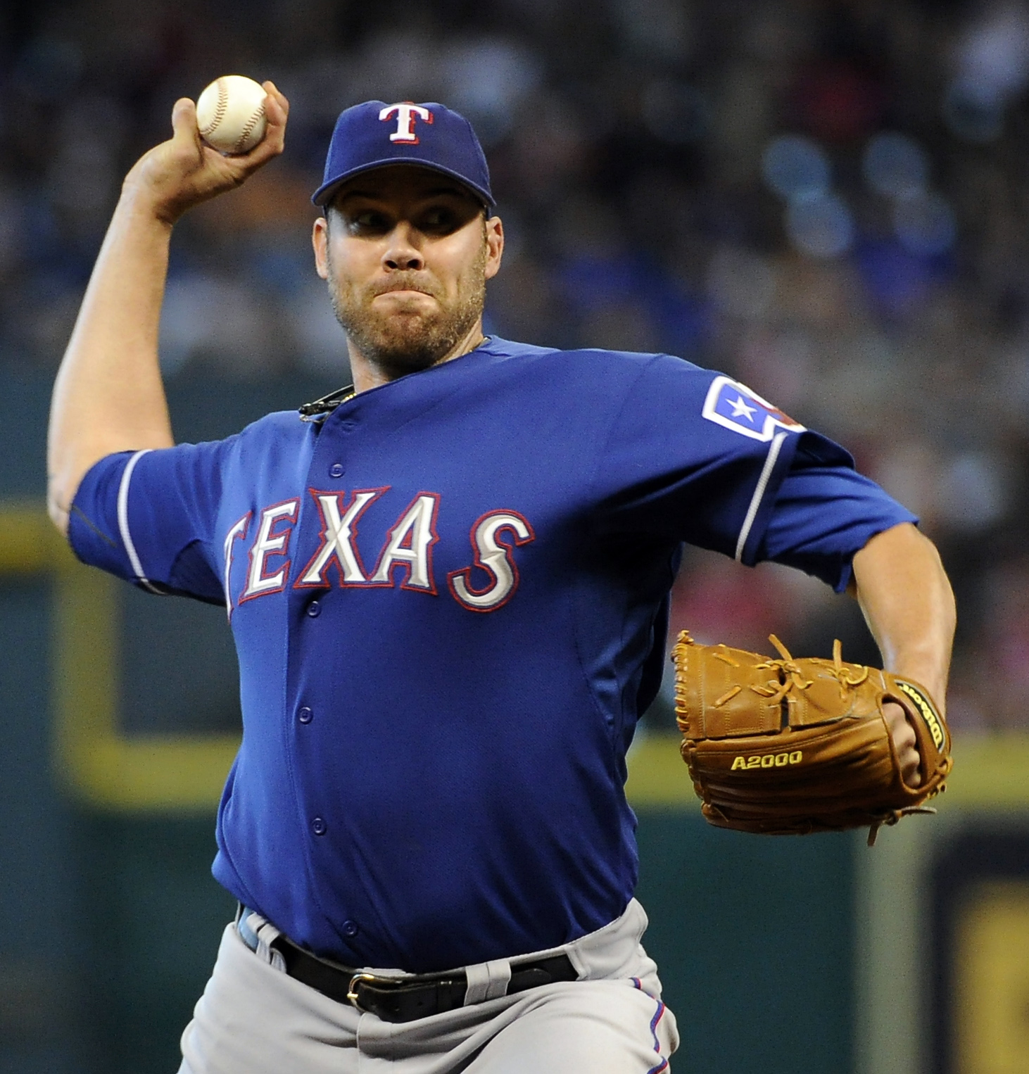 Rangers' Lewis does it all to silence Astros