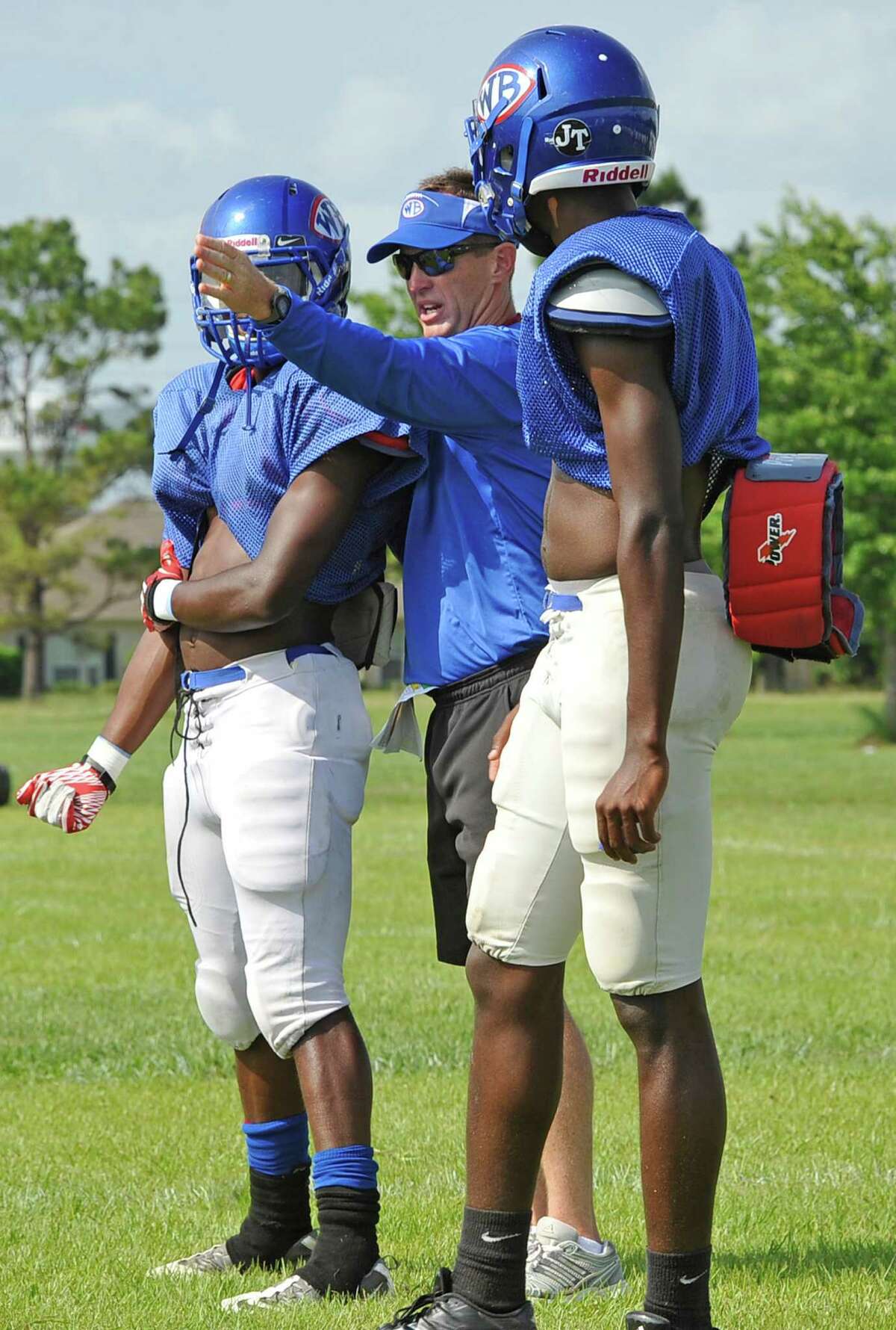5 area teams conclude spring football practices