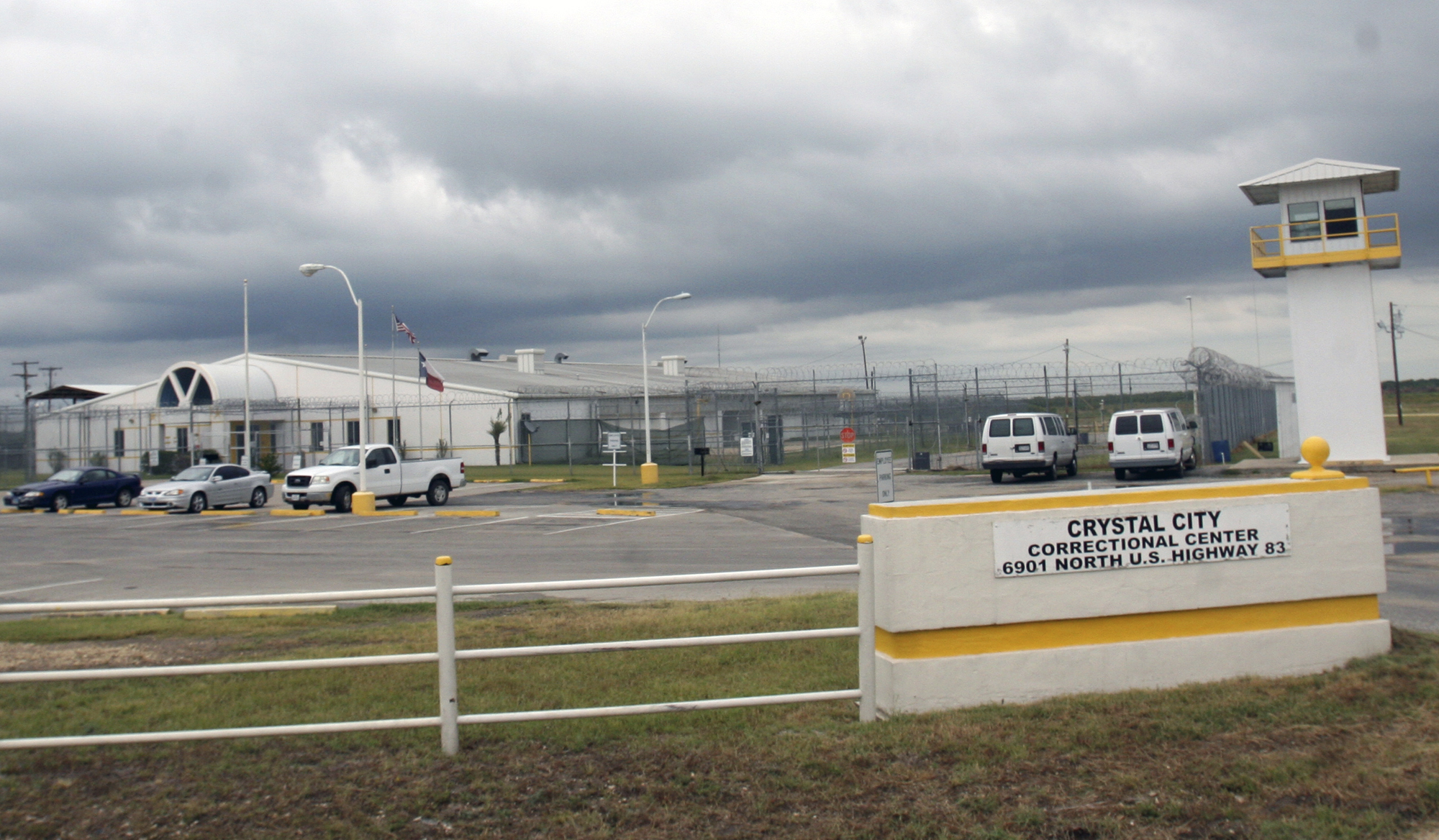 Crystal City Council vote ends prison impasse