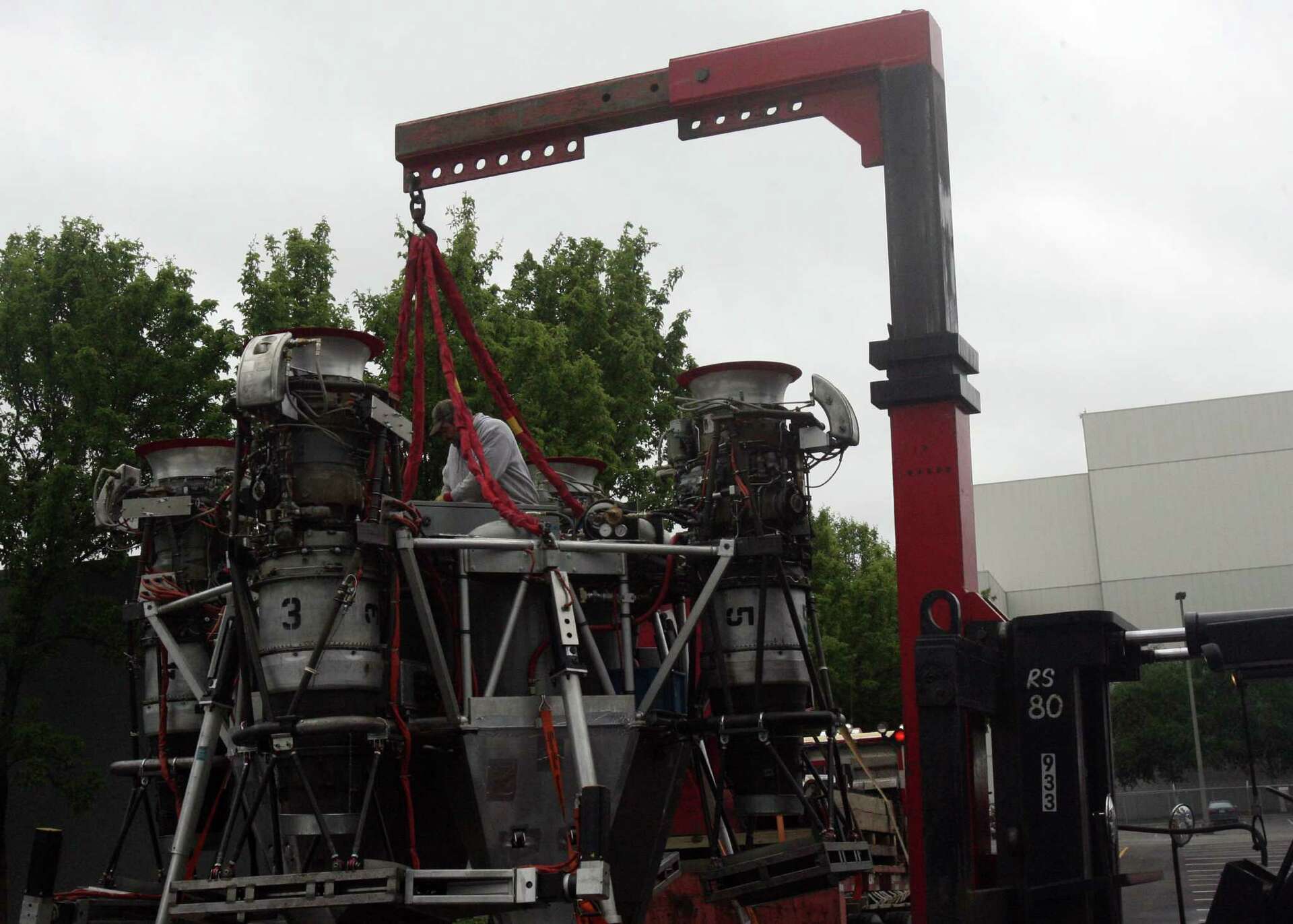 Blue Origin test craft lands in Museum of Flight's Space Gallery
