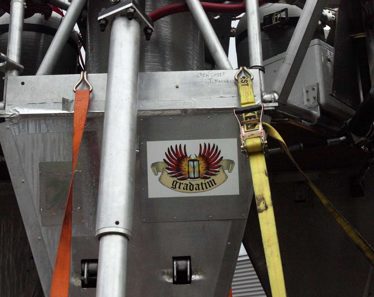 Blue Origin test craft lands in Museum of Flight's Space Gallery