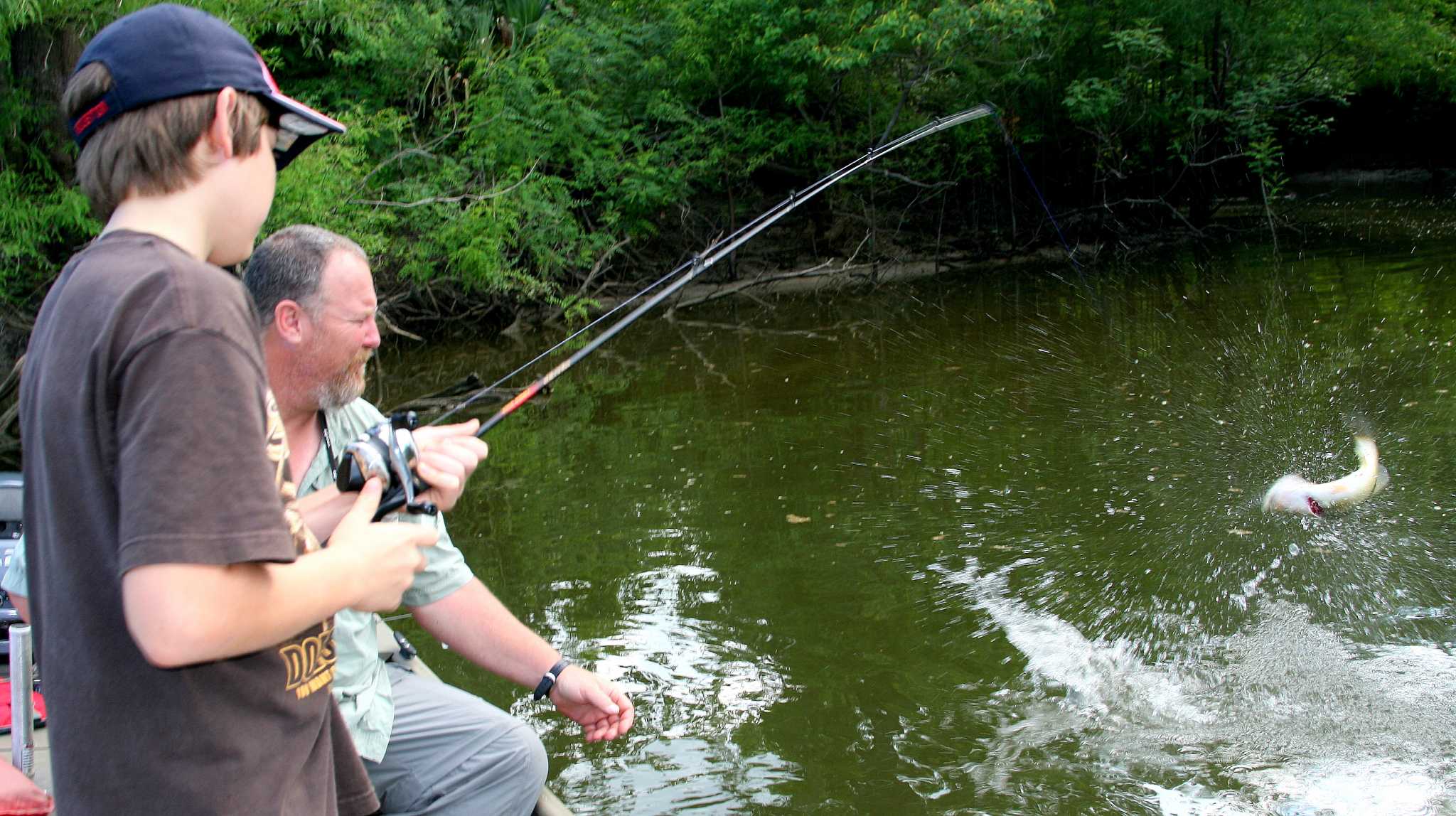 Tompkins: Anglers should jump at chance to catch leaping largemouths
