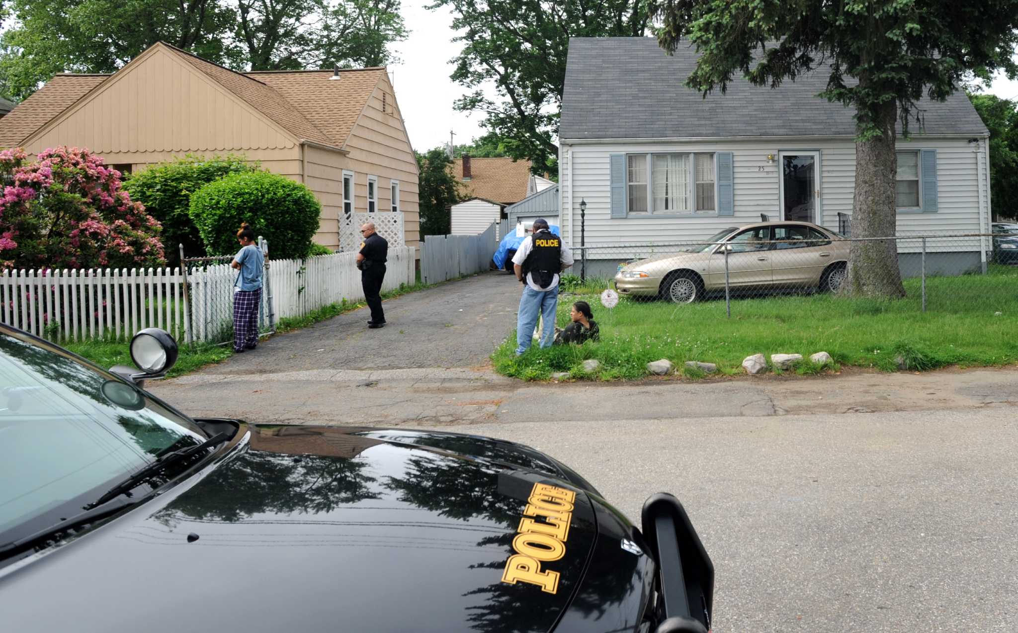 Feds charge 8 in Trumbull Gardens raid
