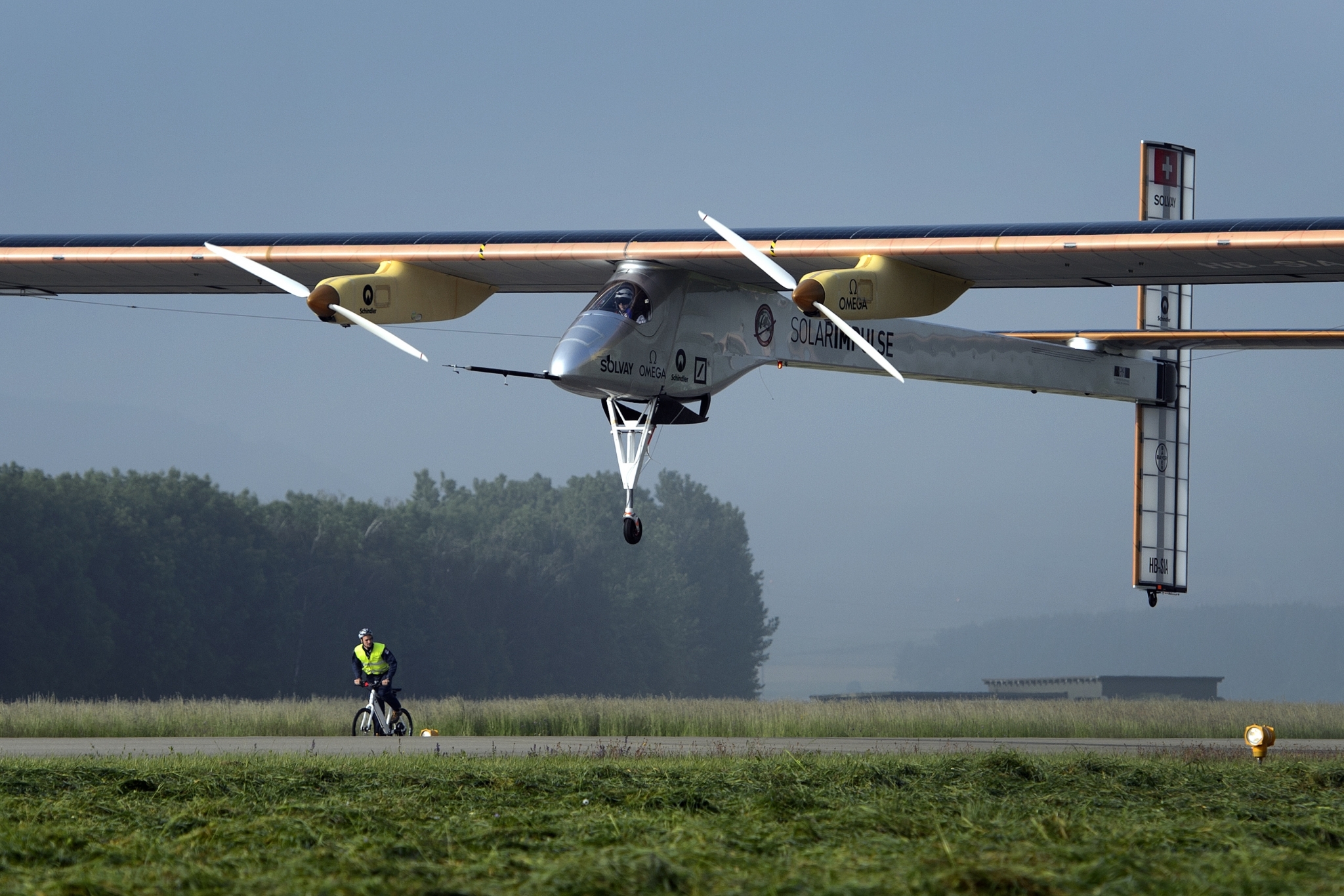 News of the world: Solar plane takes off