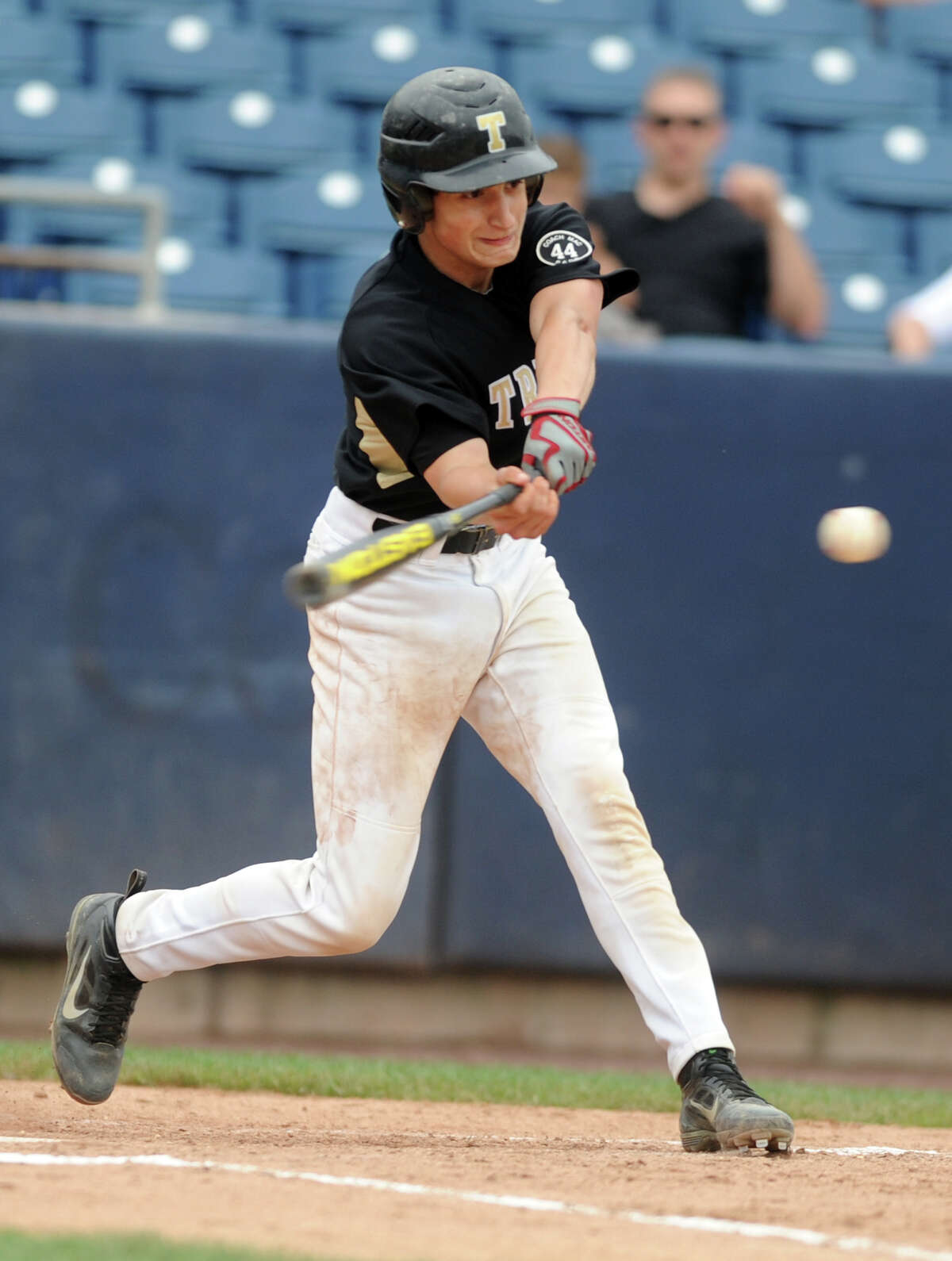 Trumbull beats Staples in 10 to reach FCIAC baseball final