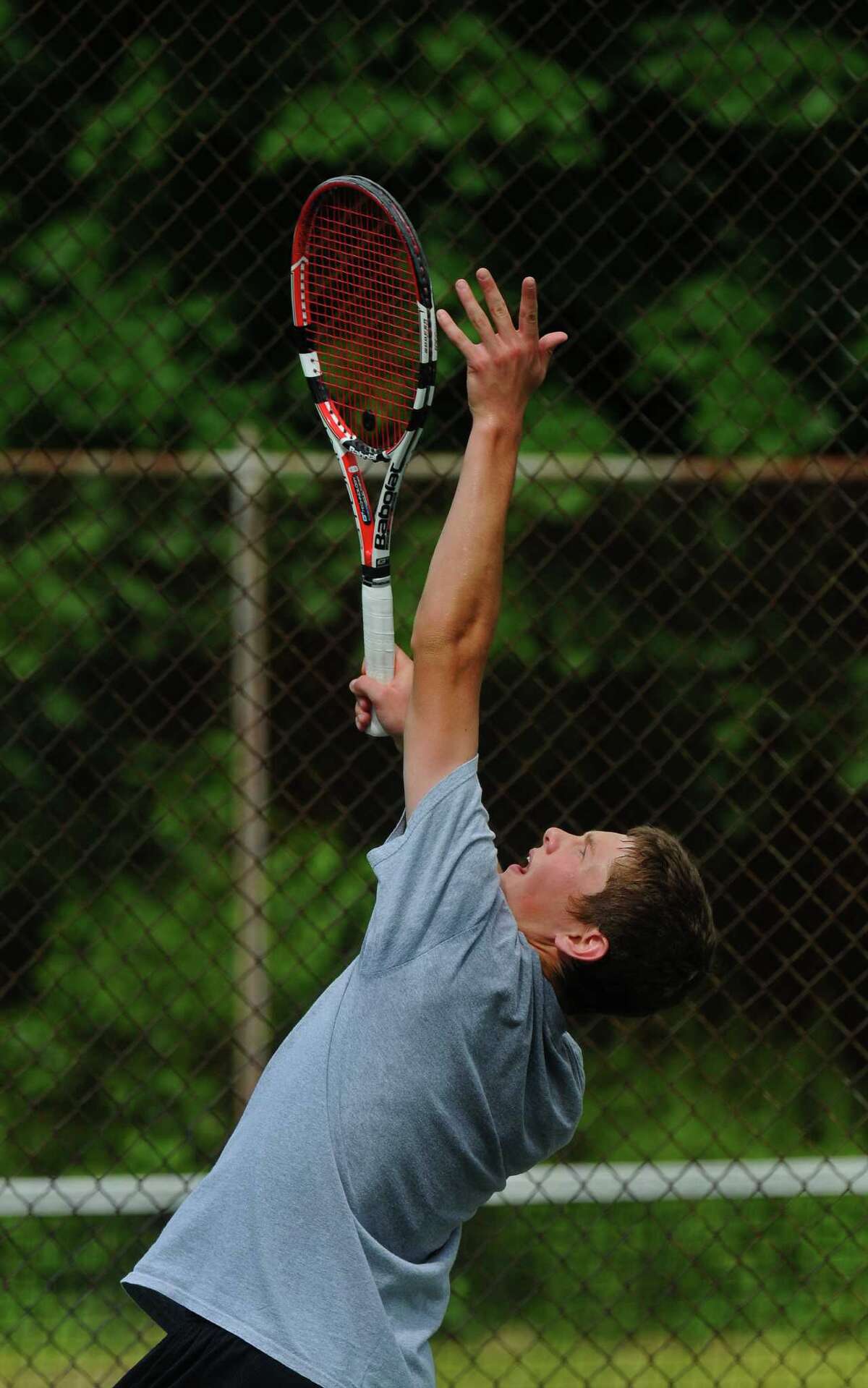 Kuhar takes tennis crown
