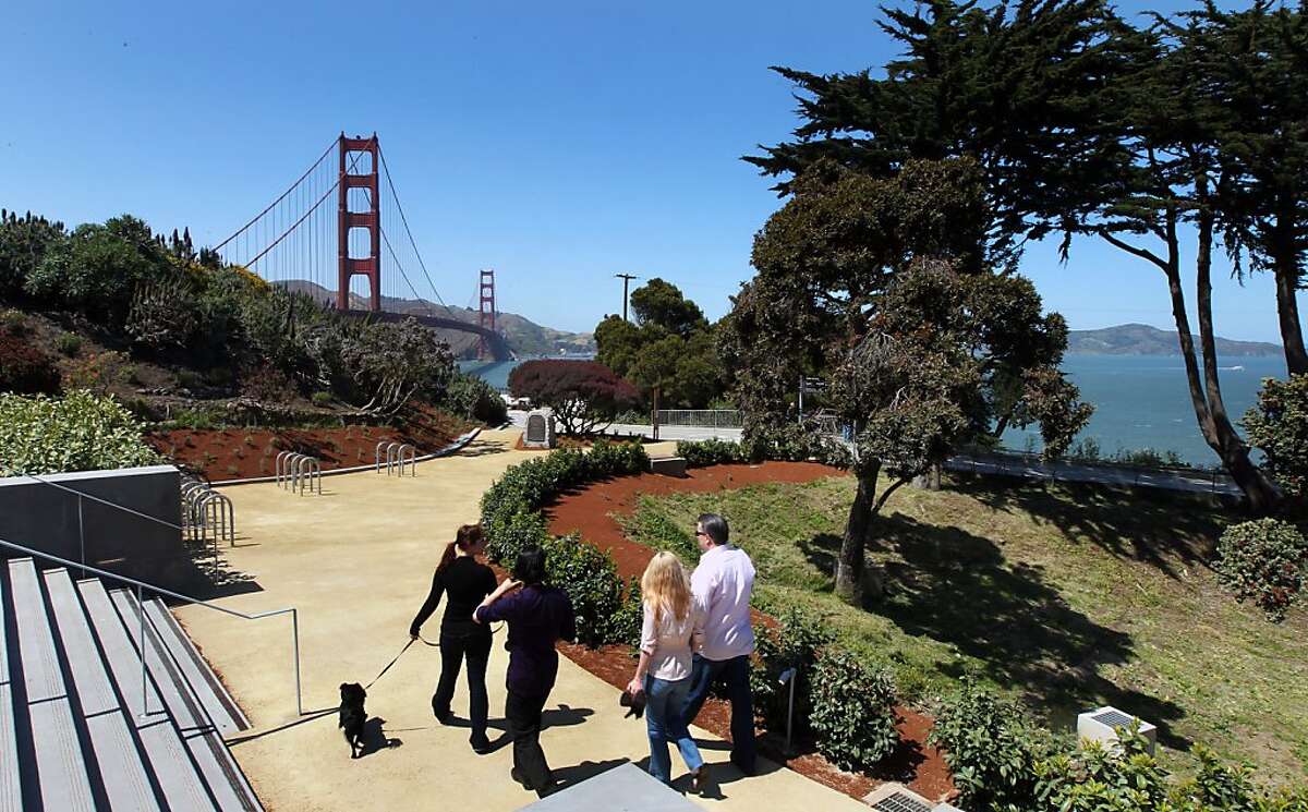 Golden Gate Bridge's plaza flawed but workable